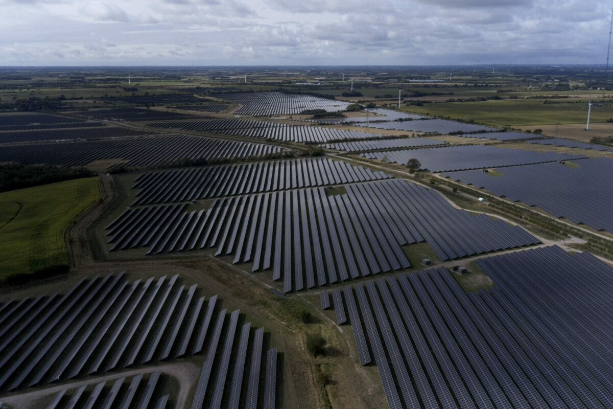 European Energy Signs Australia’s Largest Corporate Renewable Power ...